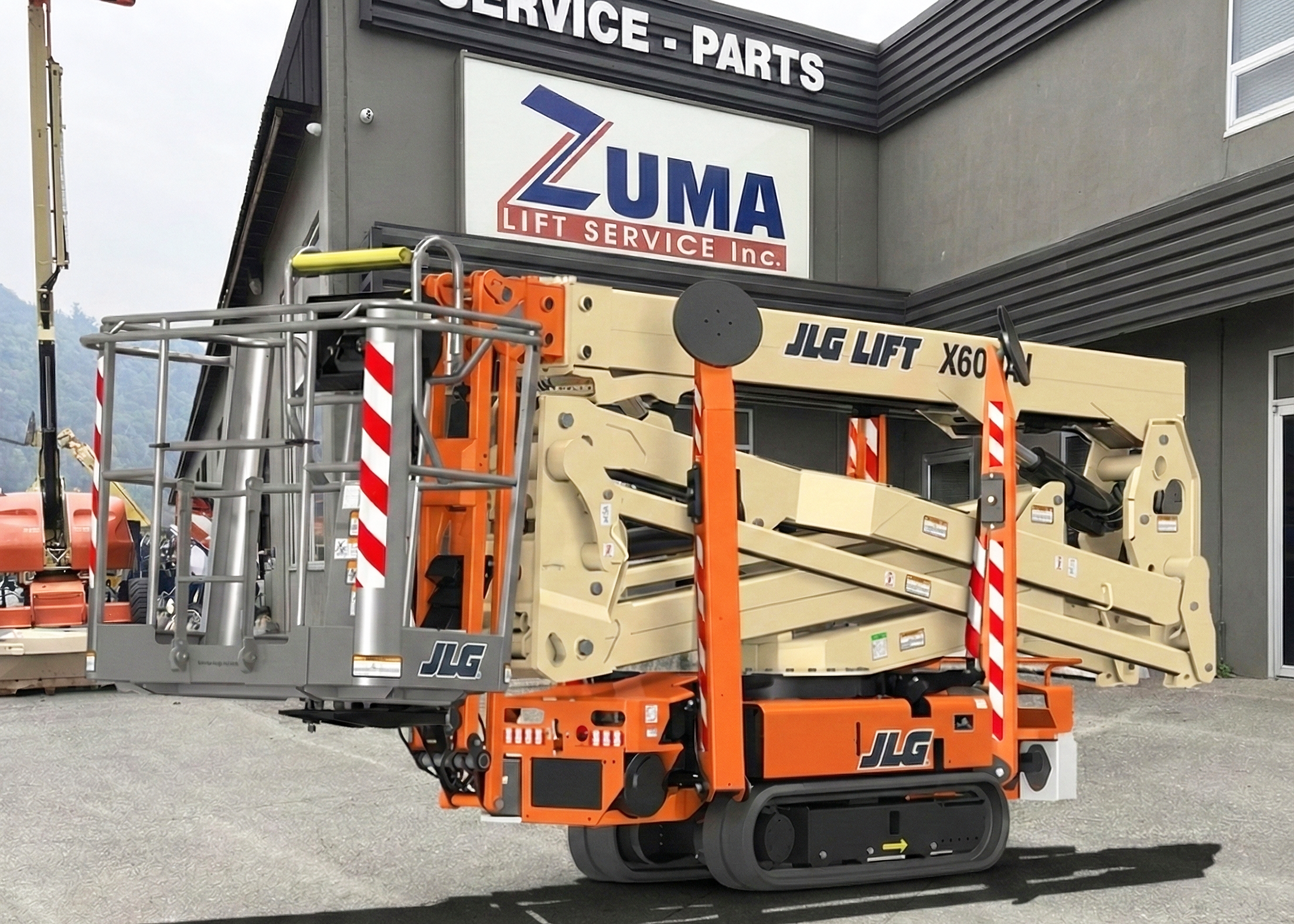 NEW JLG X600AJ Compact Crawler Boom Lift For Sale | 66 Ft Work Height
