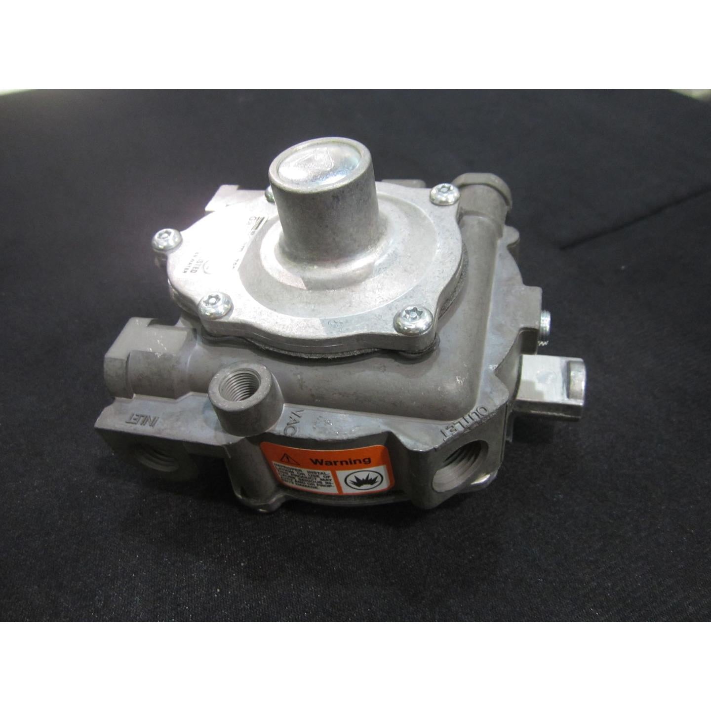 JLG Part # 22279 - Genie-REGULATOR, LPG60