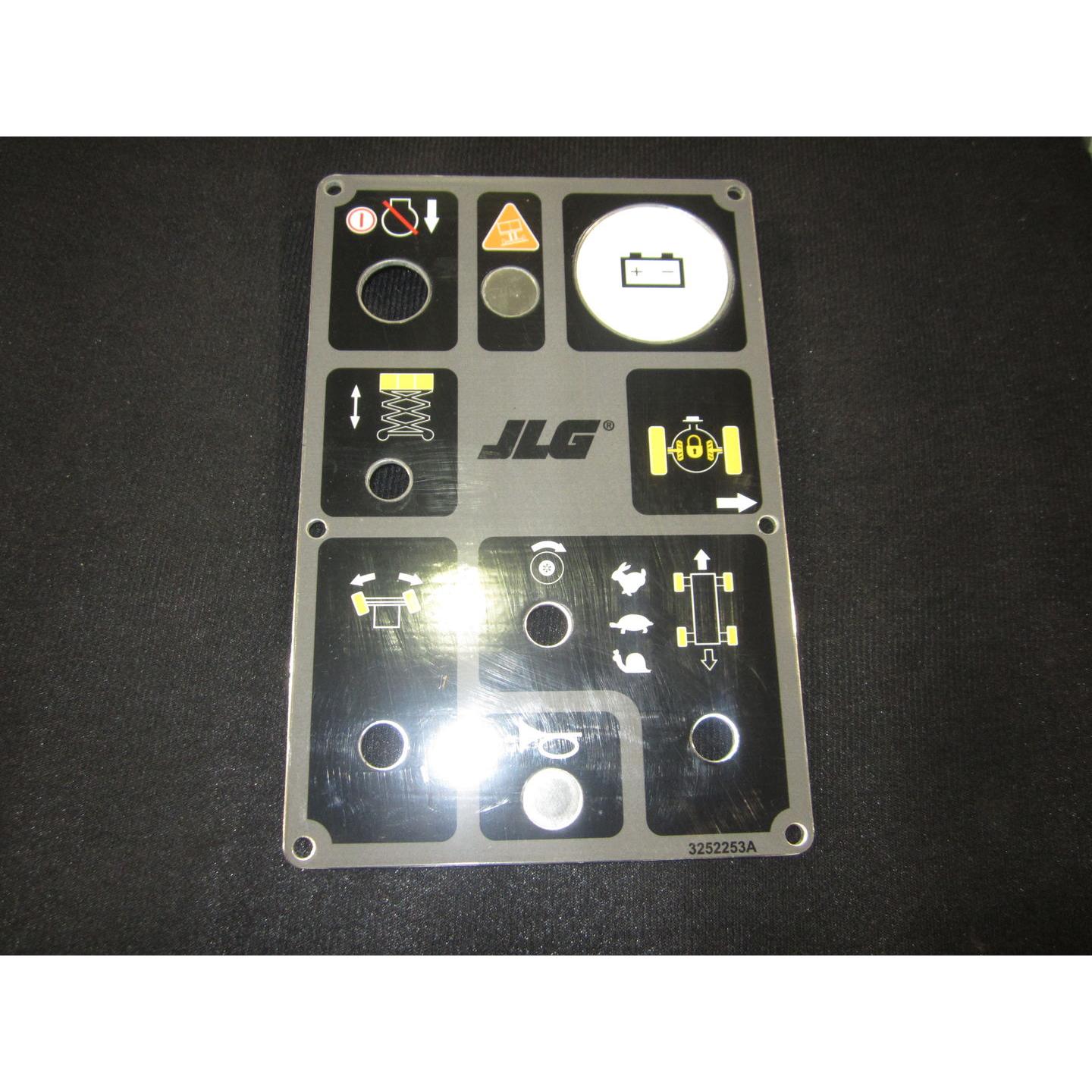 JLG Part # 3252253 - NAMEPLATE, (STD CONT BX LID)