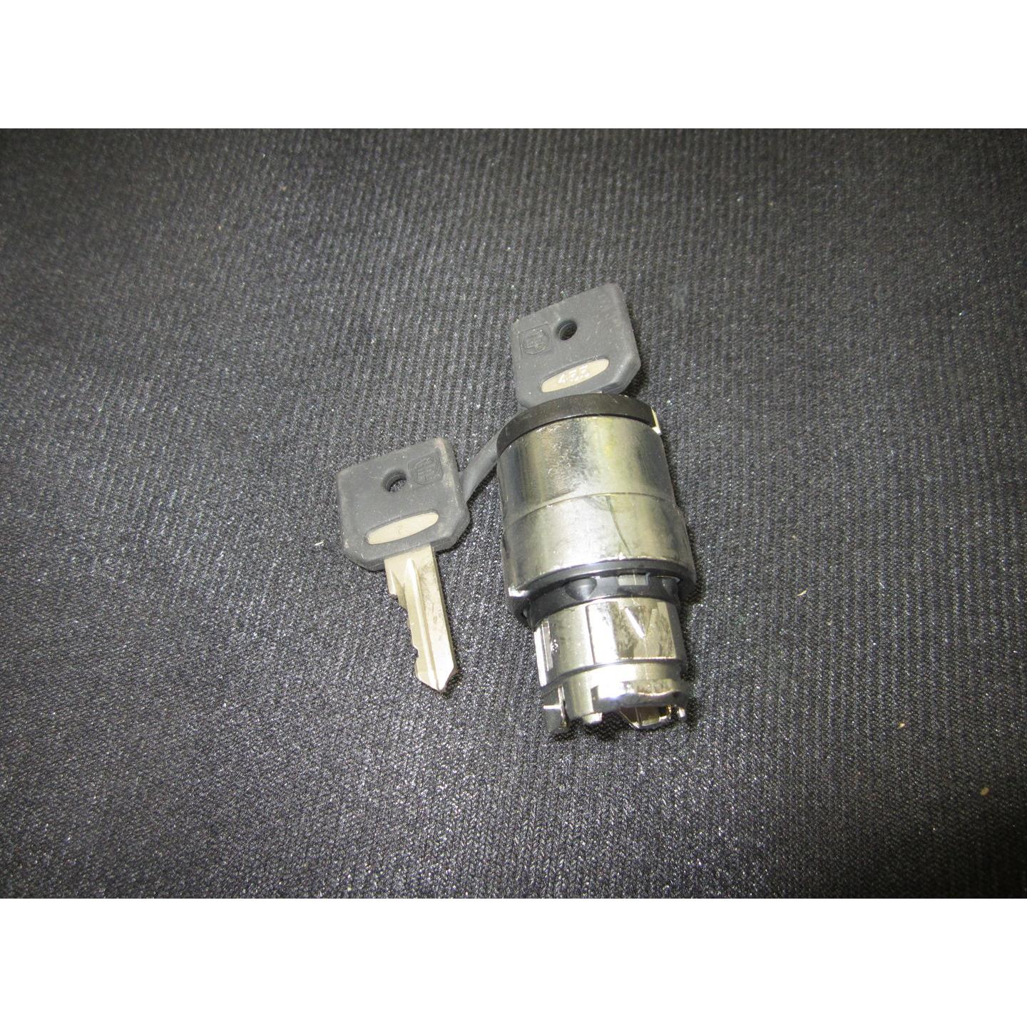 JLG Part # 70001448 - OPERATOR, KEY